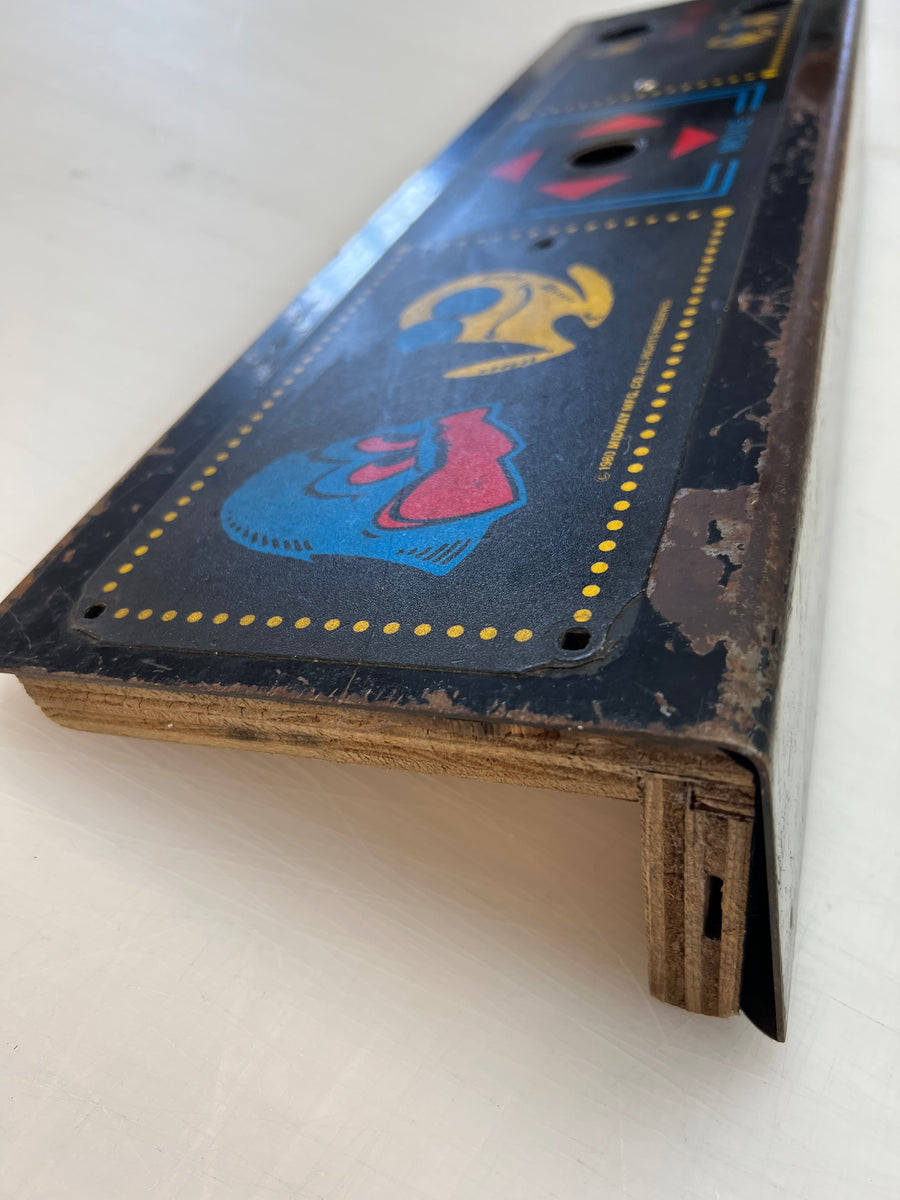 Pac-Man Control Panel Vintage – Escape Pod Online