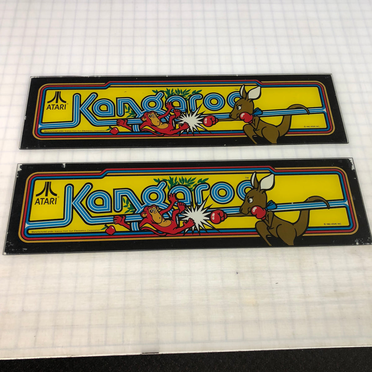 Vintage - Kangaroo Glass Arcade Marquee - 2 Available – Escape Pod Online